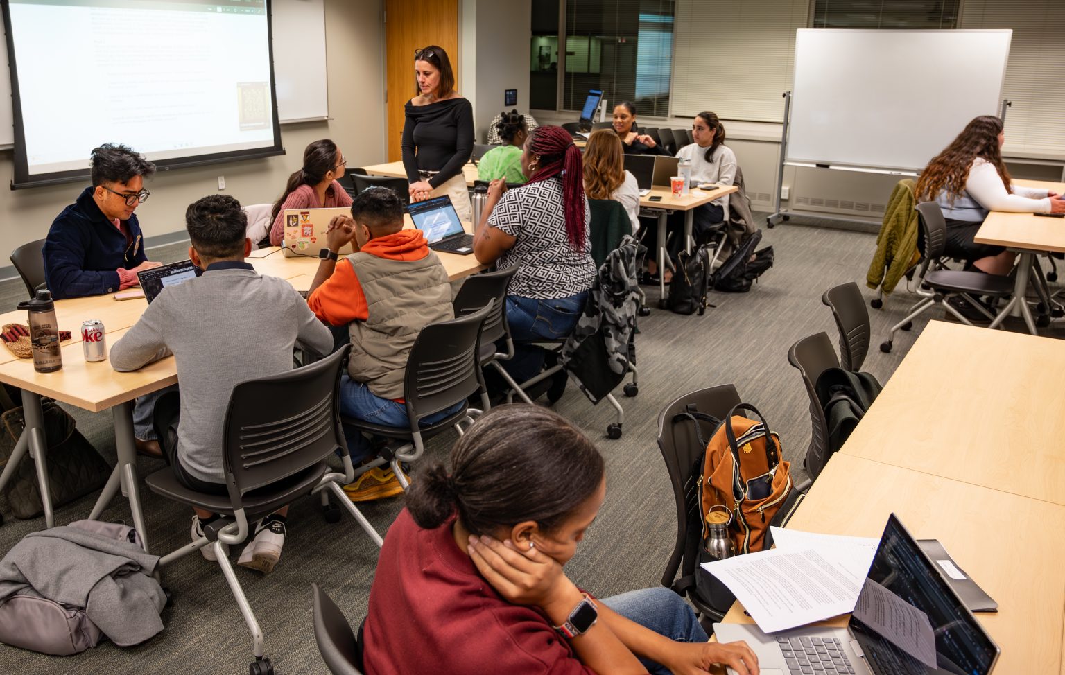 Inside the Fox MBA Learning Lab: Where theory becomes practice ...